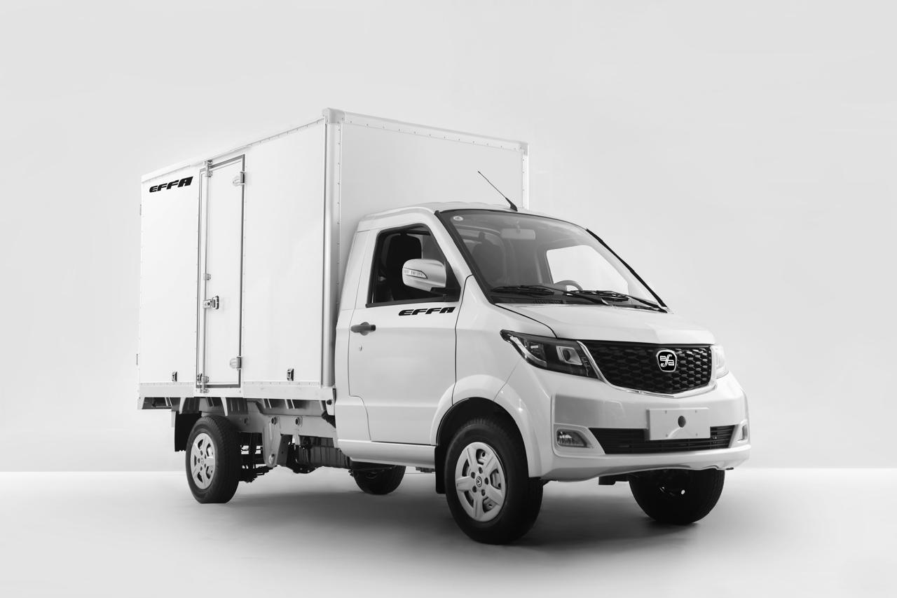 Effa V21 Cabine SIMPLES 2026 Baú Isotérmico de Fibra - Grupo Michelin
