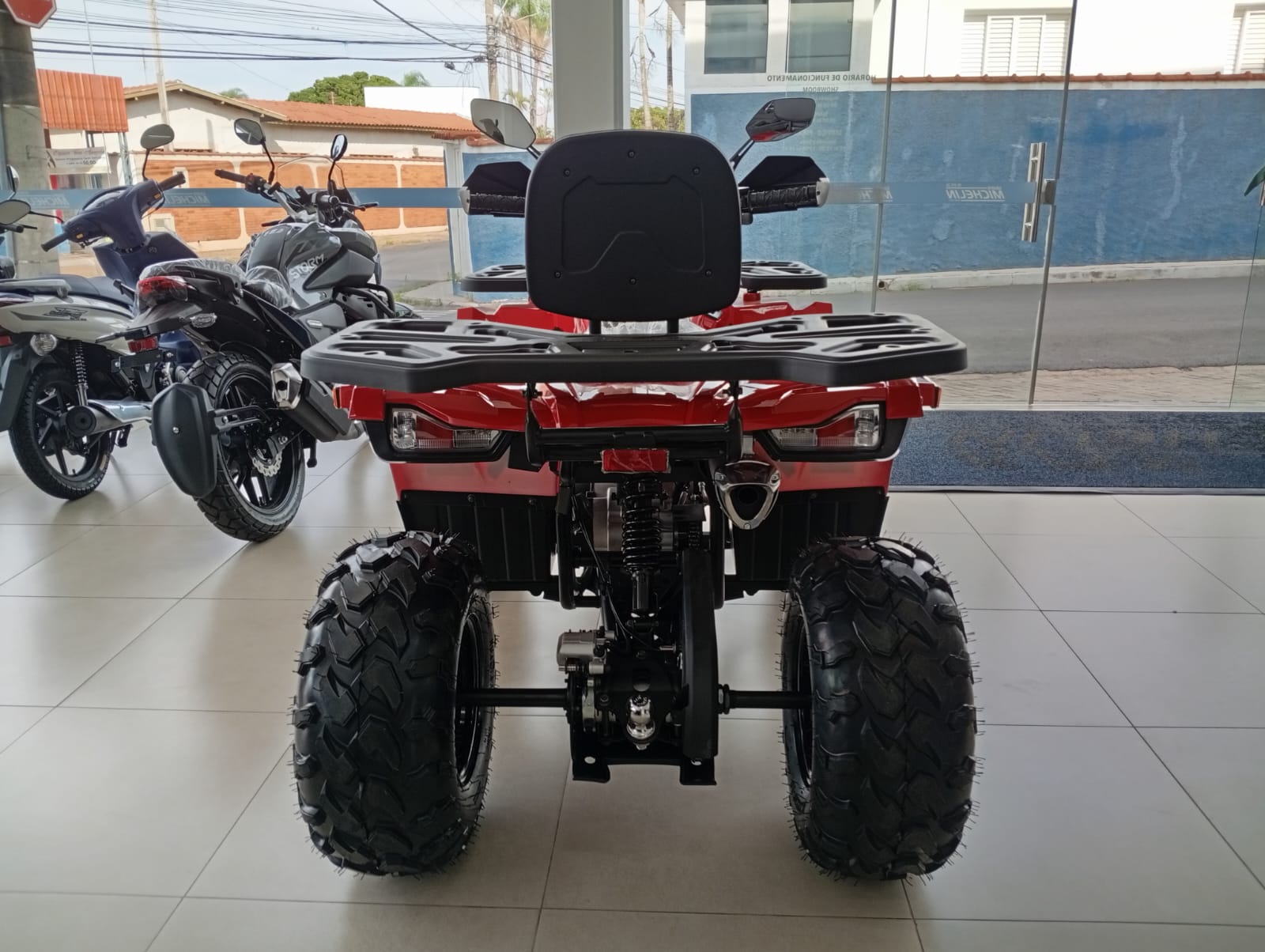 Shineray ATV 200 vermelho – 2025 - Grupo Michelin