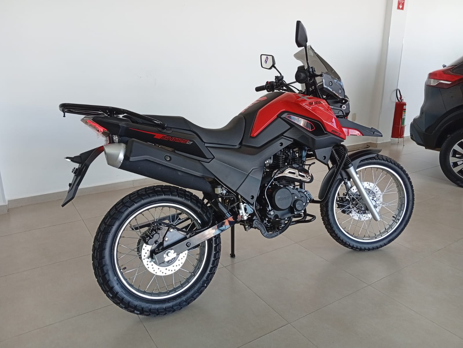 Shineray SHI 175s EFI vermelha – 2026 - Grupo Michelin